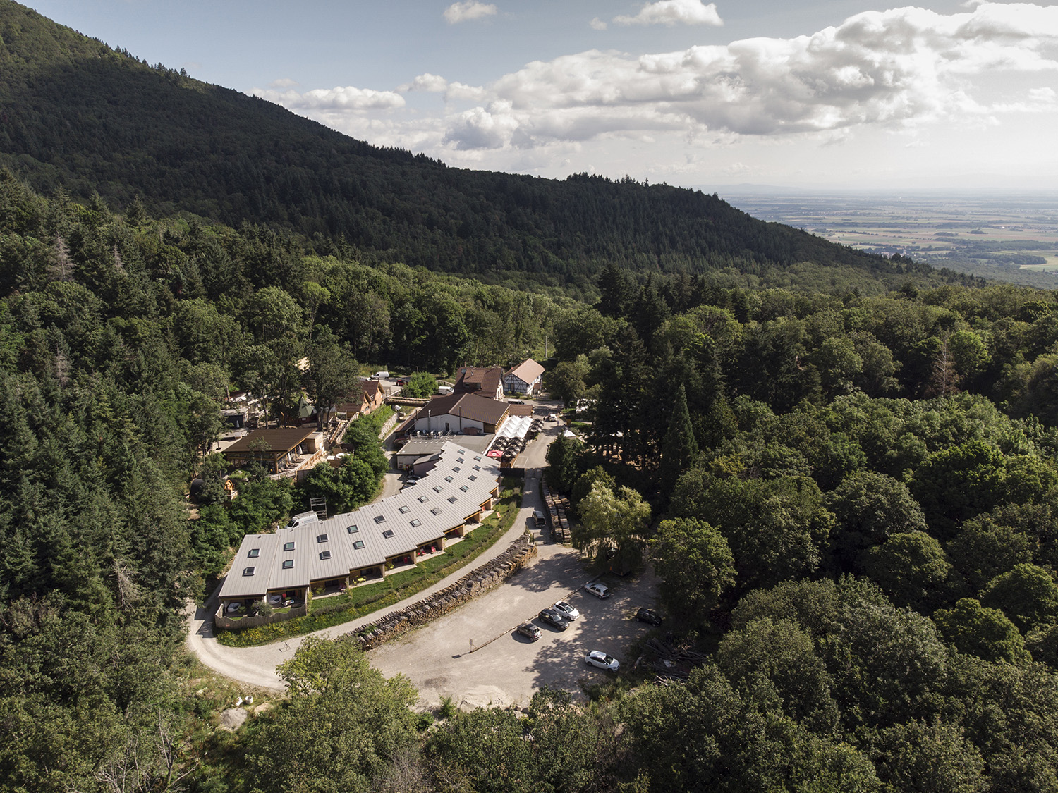 Le Domaine du HIRTZ, une véritable résidence d’éco-tourisme pour un ...